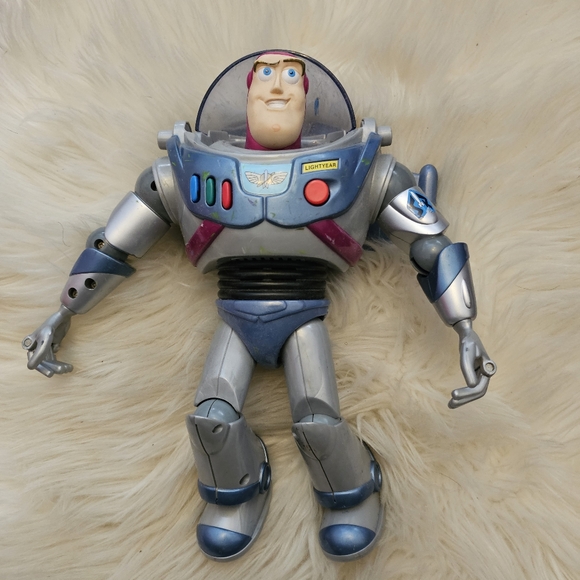 Toys | Buzz Light Year Space Ranger Action Figure Silver And Blue ...